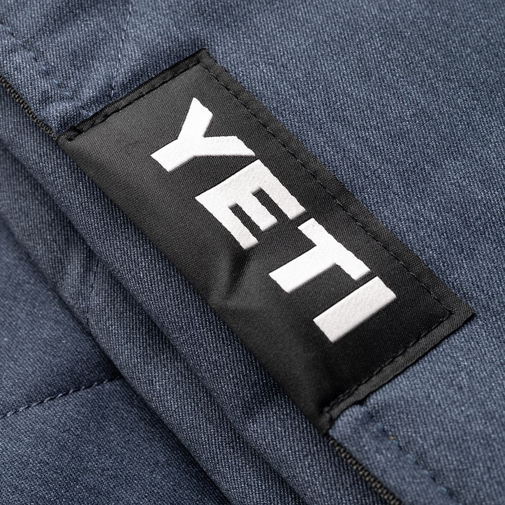 Land Rover | Defender x YETI | Picnic Blanket | Defender Collection