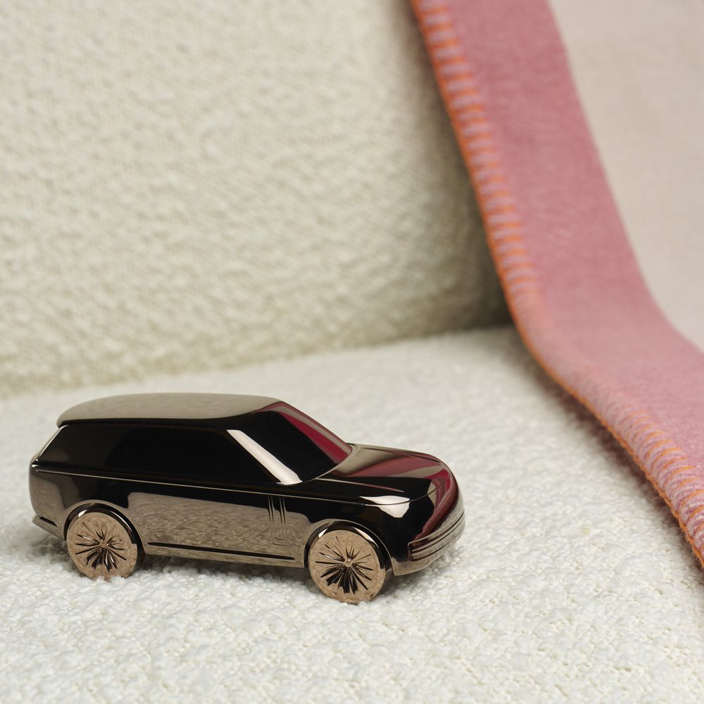 Land Rover | Tourmaline Brown Range Rover Sculpt | The London ...