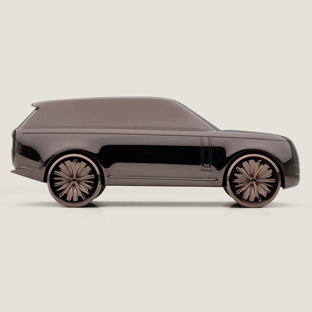 Land Rover | Tourmaline Brown Range Rover Sculpt | The London ...