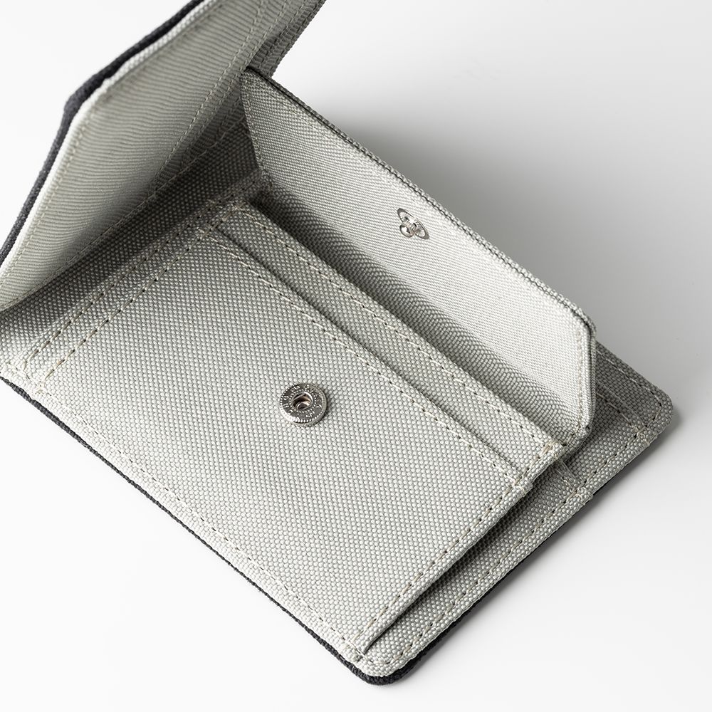 Land Rover | Defender Nylon Wallet | The Defender Collection