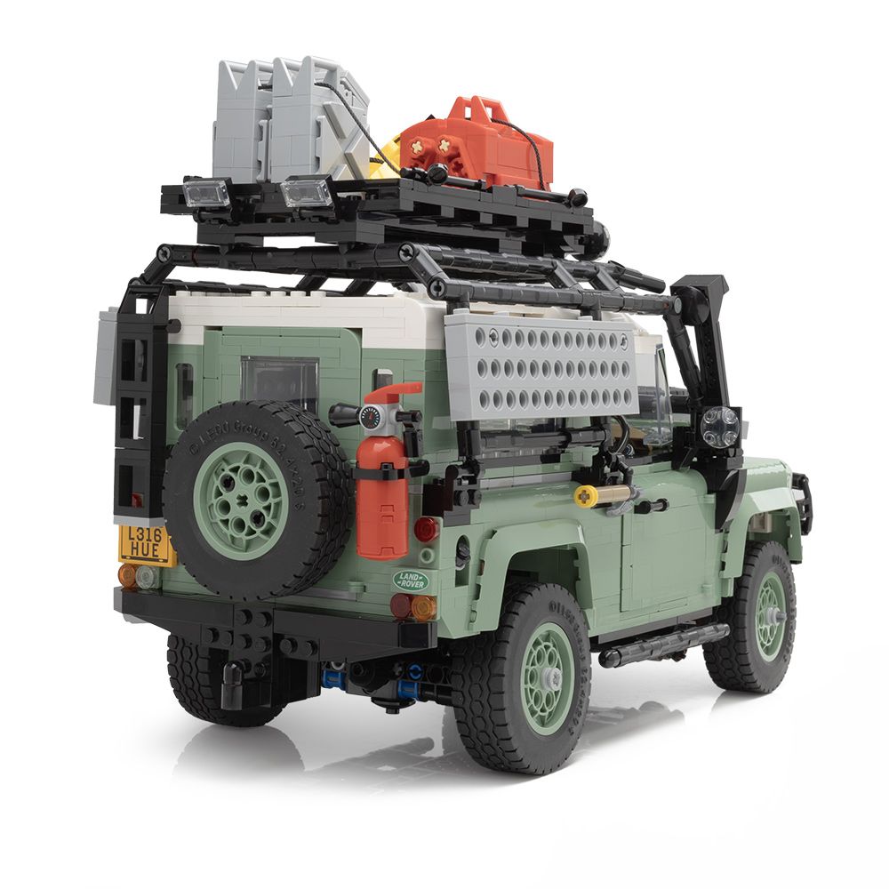 Land Rover | LEGO® Icons Land Rover Classic Defender 90 | 10317 ...